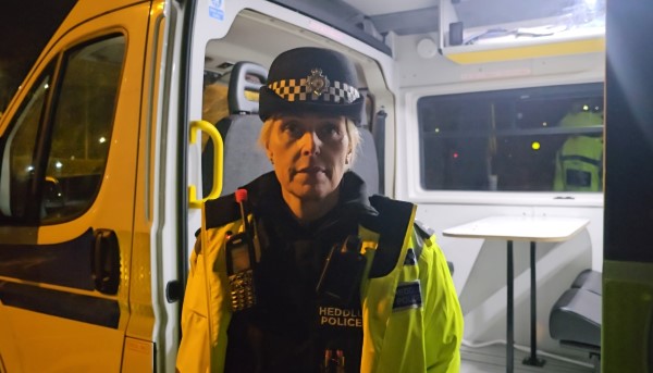 Wrexham officers support safer dark night runs for women | North Wales ...